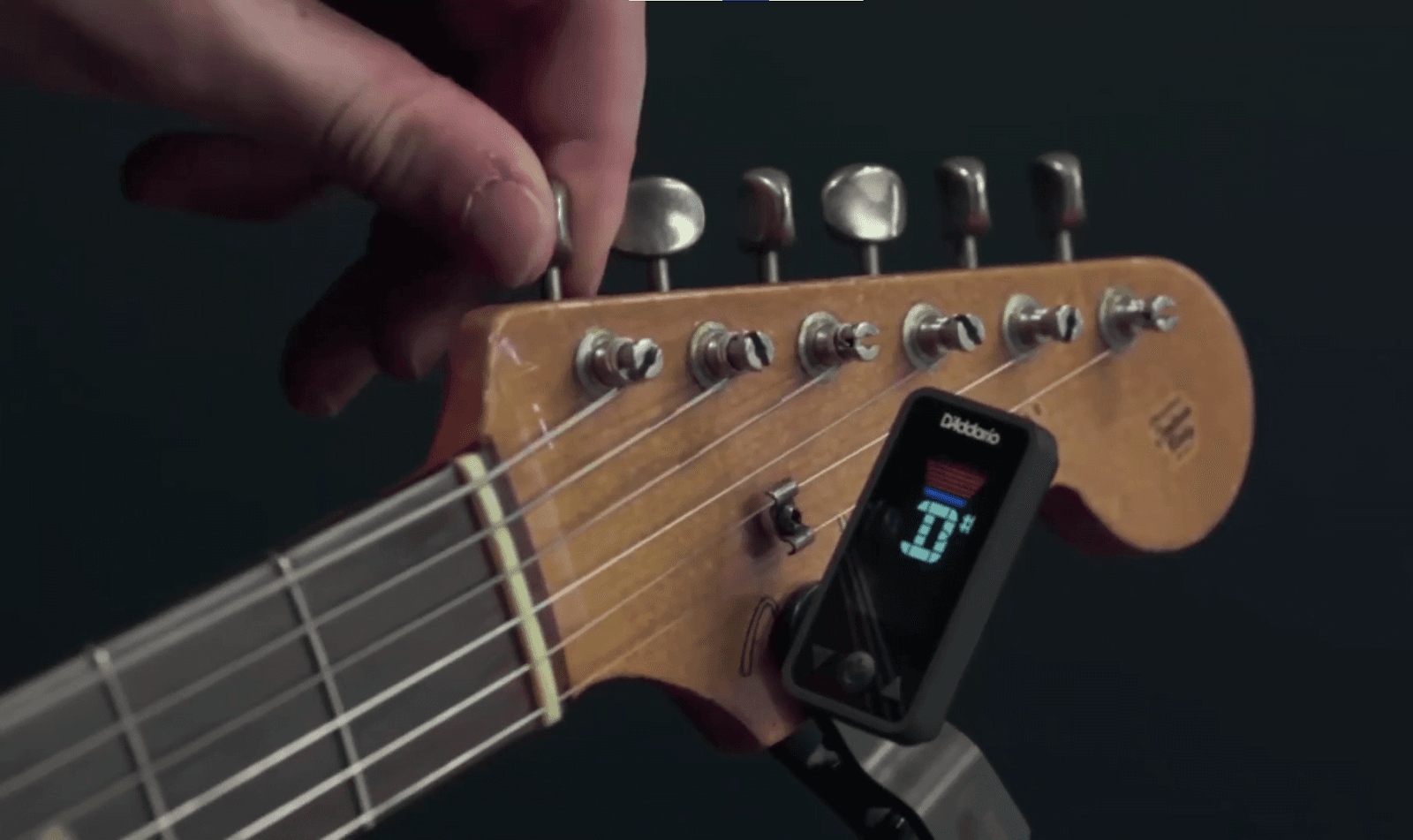The Most Accurate Classical Guitar Tuners - BetterMuSeek
